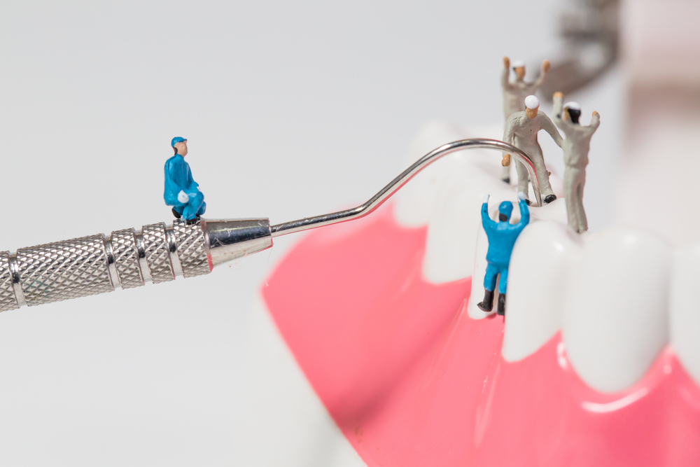 Уход за зубными протезами